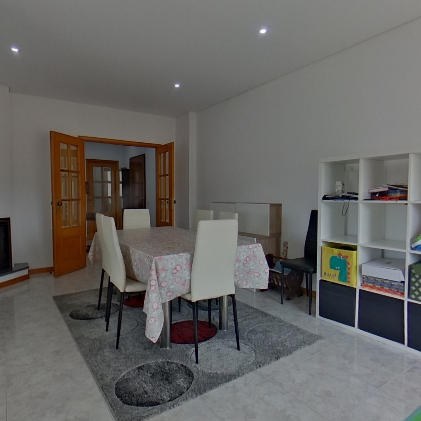 Realsee VR | ID 2437202