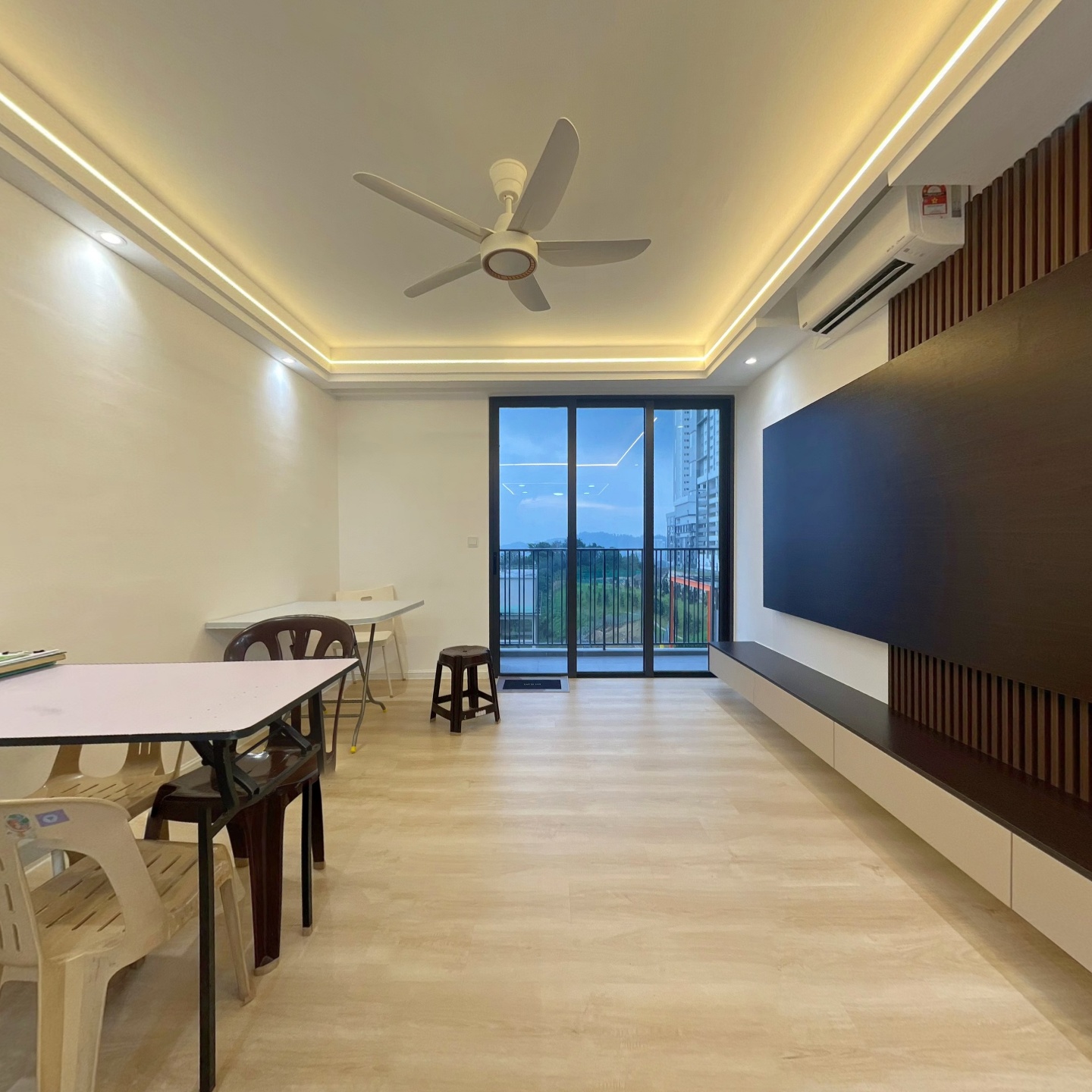 Realsee 3D tour | living